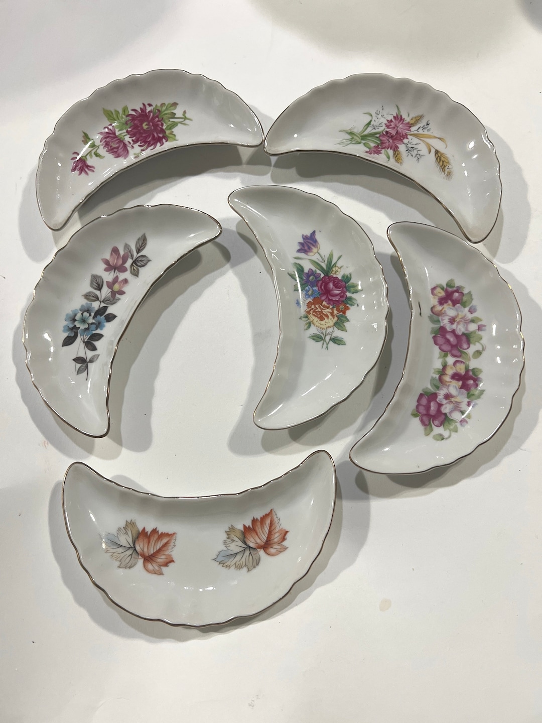 Hand Painted Crescent Plates, Bone Plates, Trinket Dish/ Giftware - Etsy