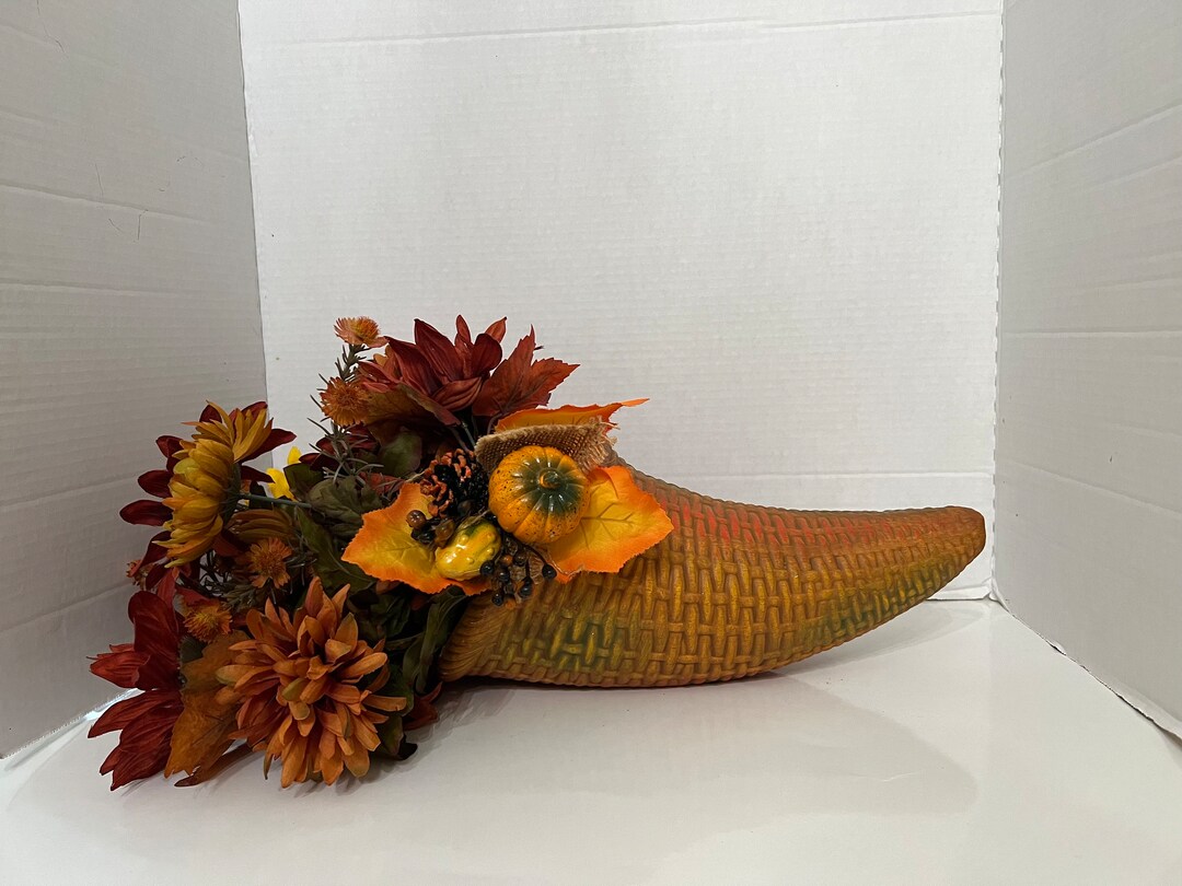 Ceramic Cornucopia With Flower Decor, Thanksgiving Fall Tablescape ...