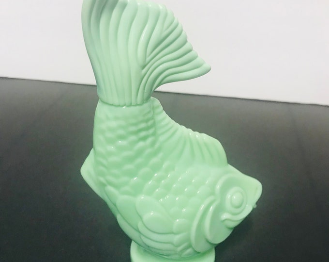 Avon Jadeite/ Jade Fish Shape Bottle/container/ Topaze Foaming Bath Oil ...