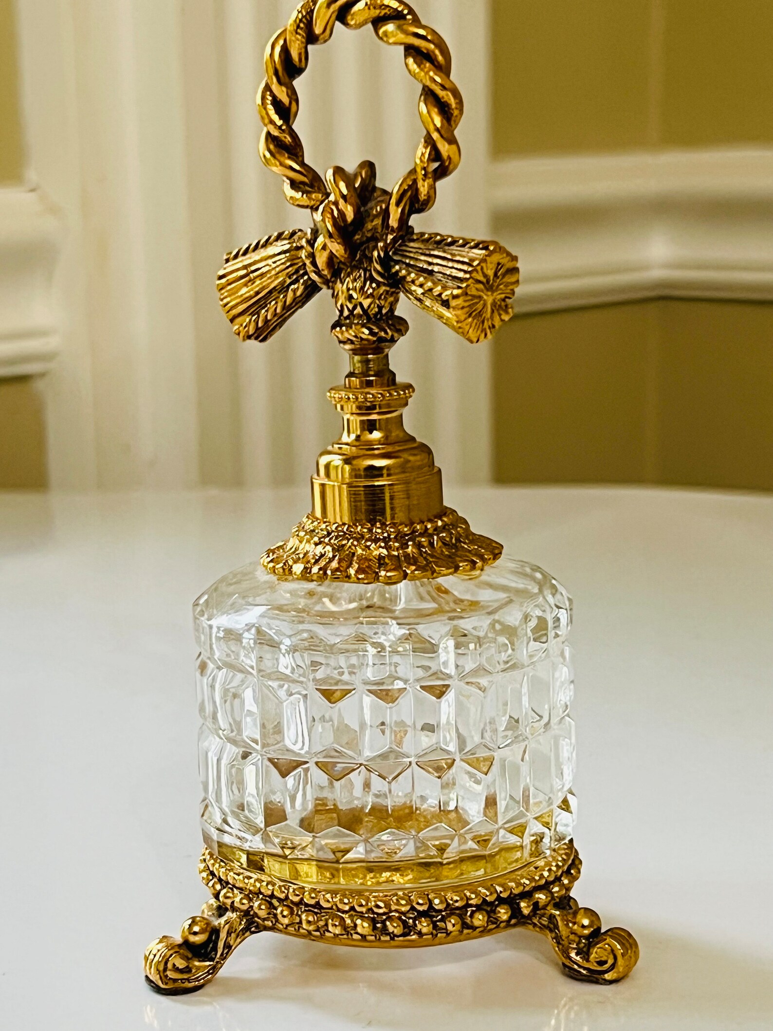 Vintage Stylebuilt Glass Perfume Bottle: Gold Wreath Design, Dauber - Etsy
