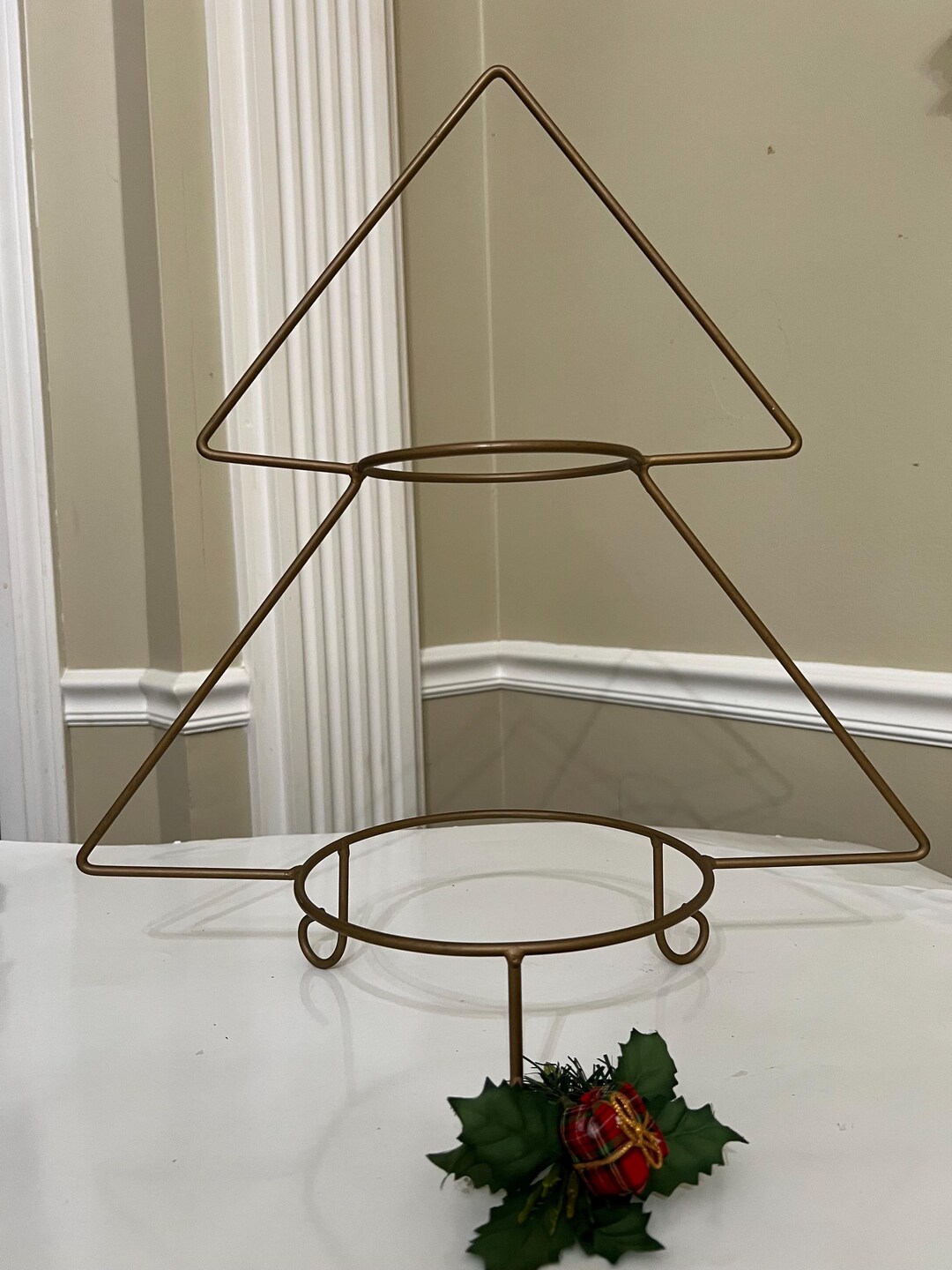 Metal Tree Shaped Stand Holds Dinner and Salad Plates, Vintage Metal ...