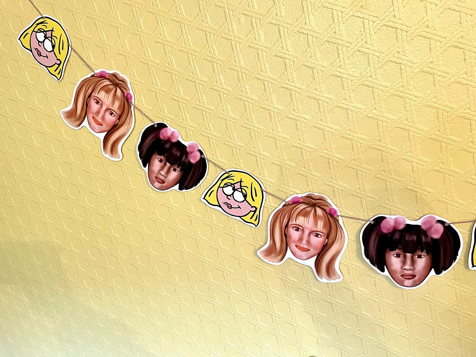 Lizzie Mcguire Face Party Bunting / Party Banner Birthday - Etsy