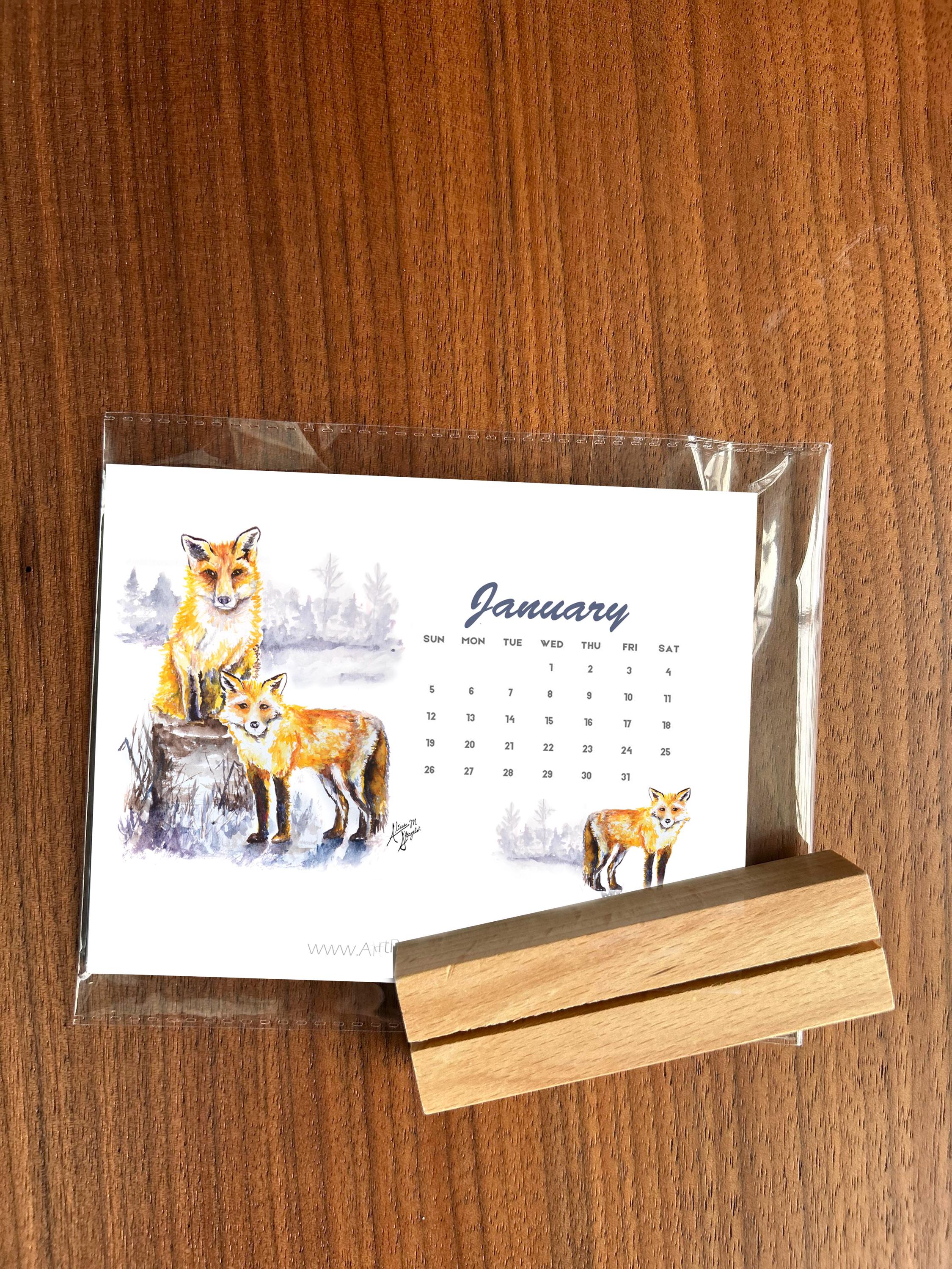 2025 Desk Calendar | Small Fox Desktop Calendar With Wood Stand ...