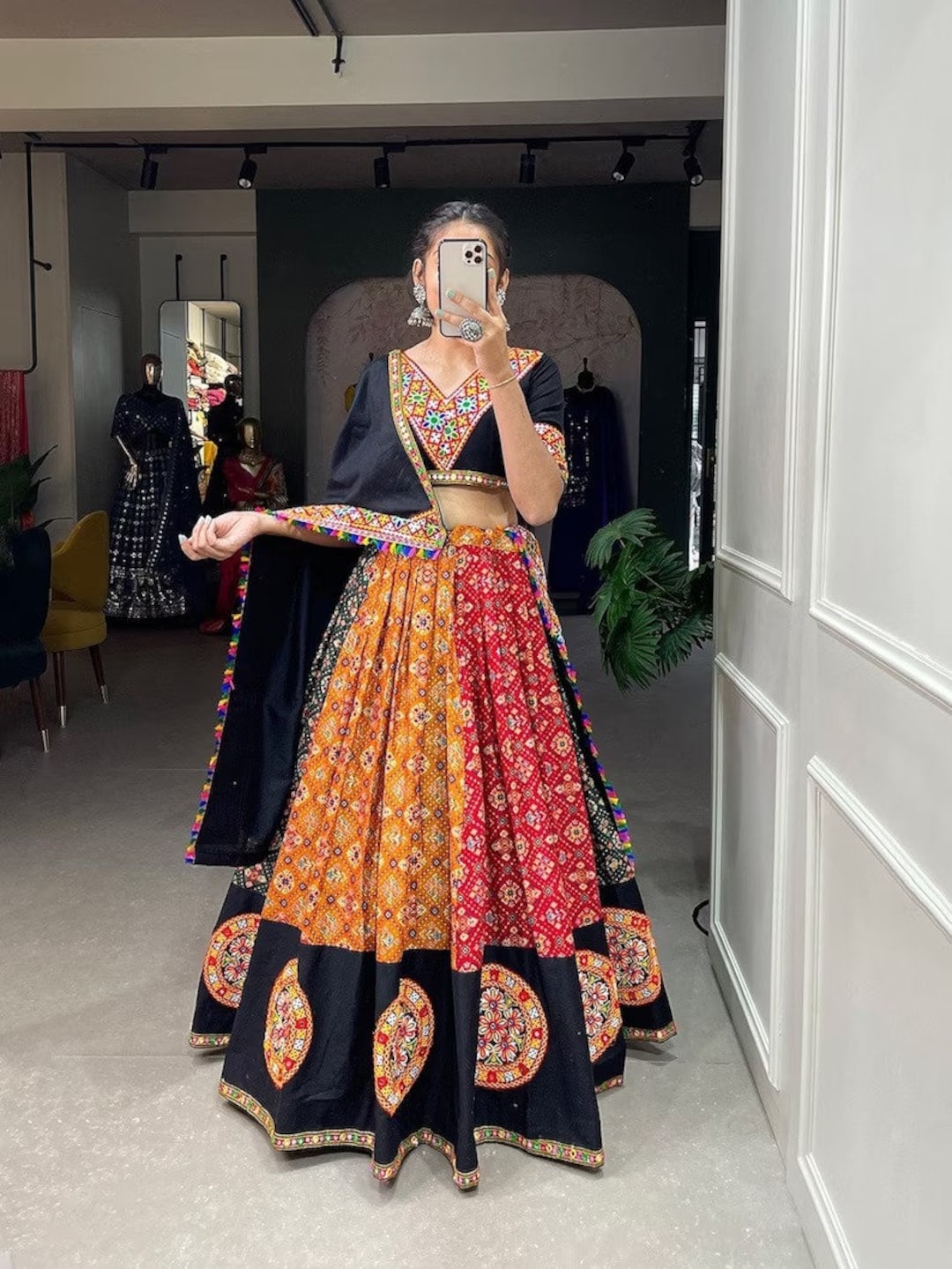 Navratri Wear Lehenga Choli for Women Garba Function Wear Lengha Choli ...