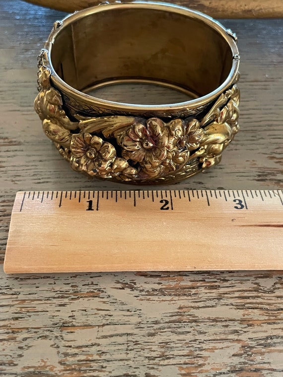VINTAGE 1940 REPOUSSE CUFF, Art Nouveau - Gem
