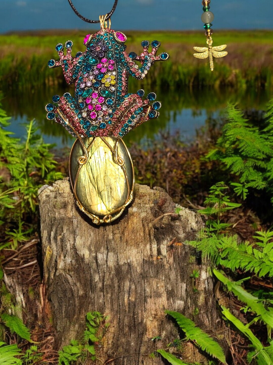 Frog Necklace Made With Labradorite, Natural Stone Frog Pendant ...