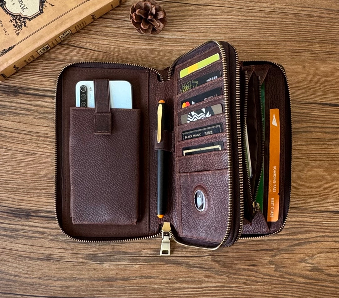 Custom Retro Leather Men Wallet With AirTag Tracker Holder, Men's ...