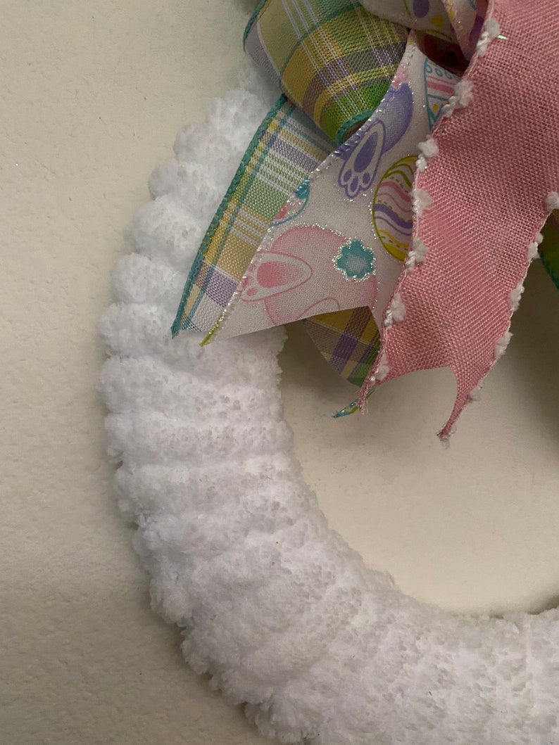 Bunny Ears Wreath Form With Chunky Yarn and Pink Bow and Pink - Etsy