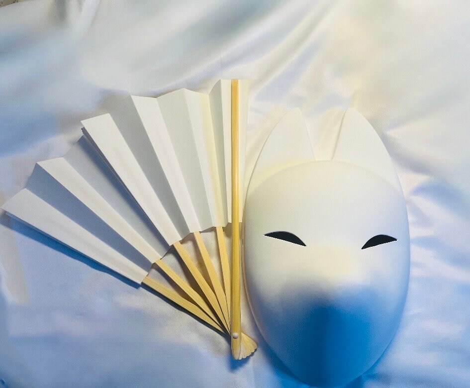 Japanese Fox Full Mask Plain Kitsune Art White Fox Mask With Fan Set ...
