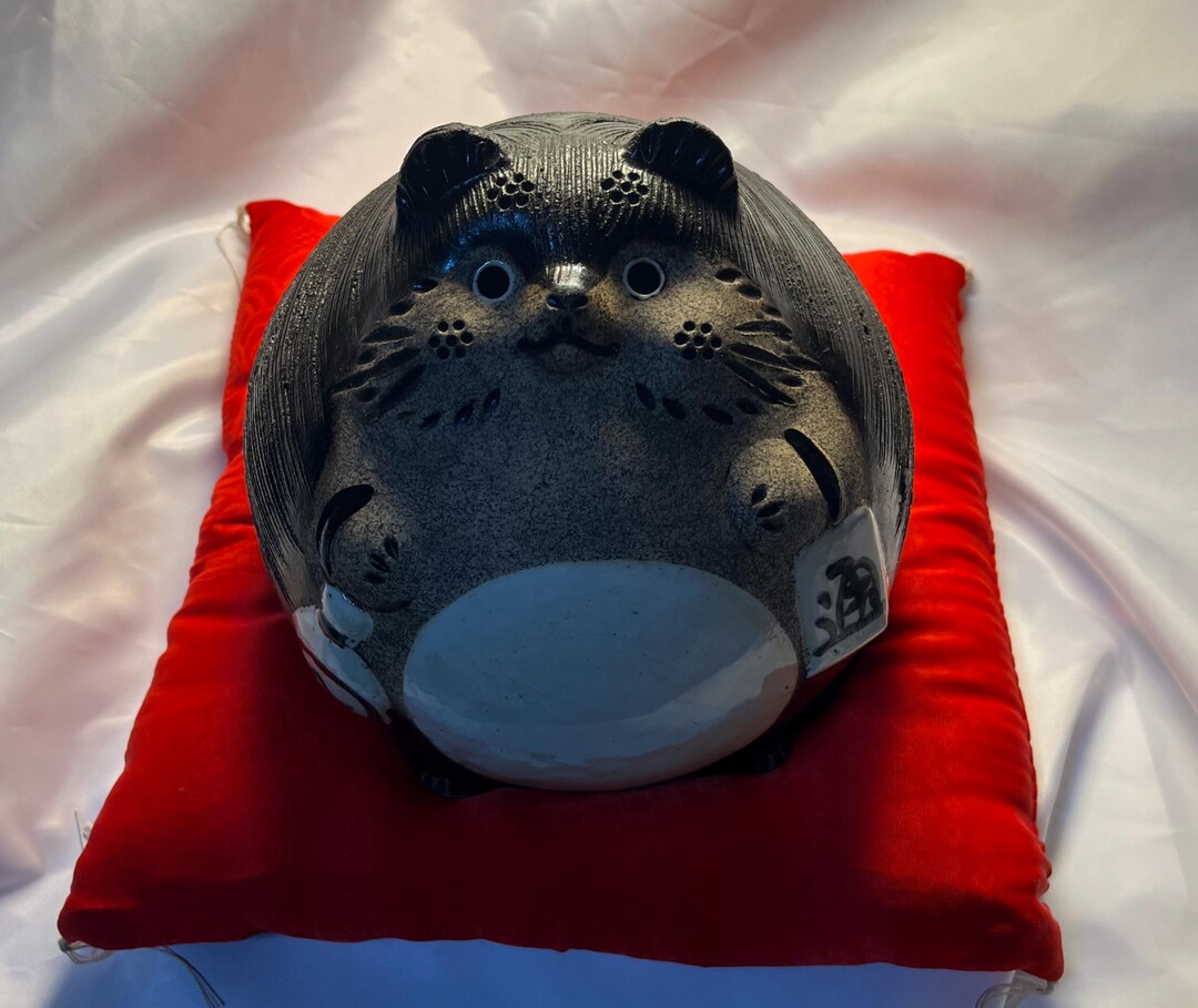 Shigaraki Tanuki Ceramic Figurine – Traditional Japanese Raccoon Statue ...