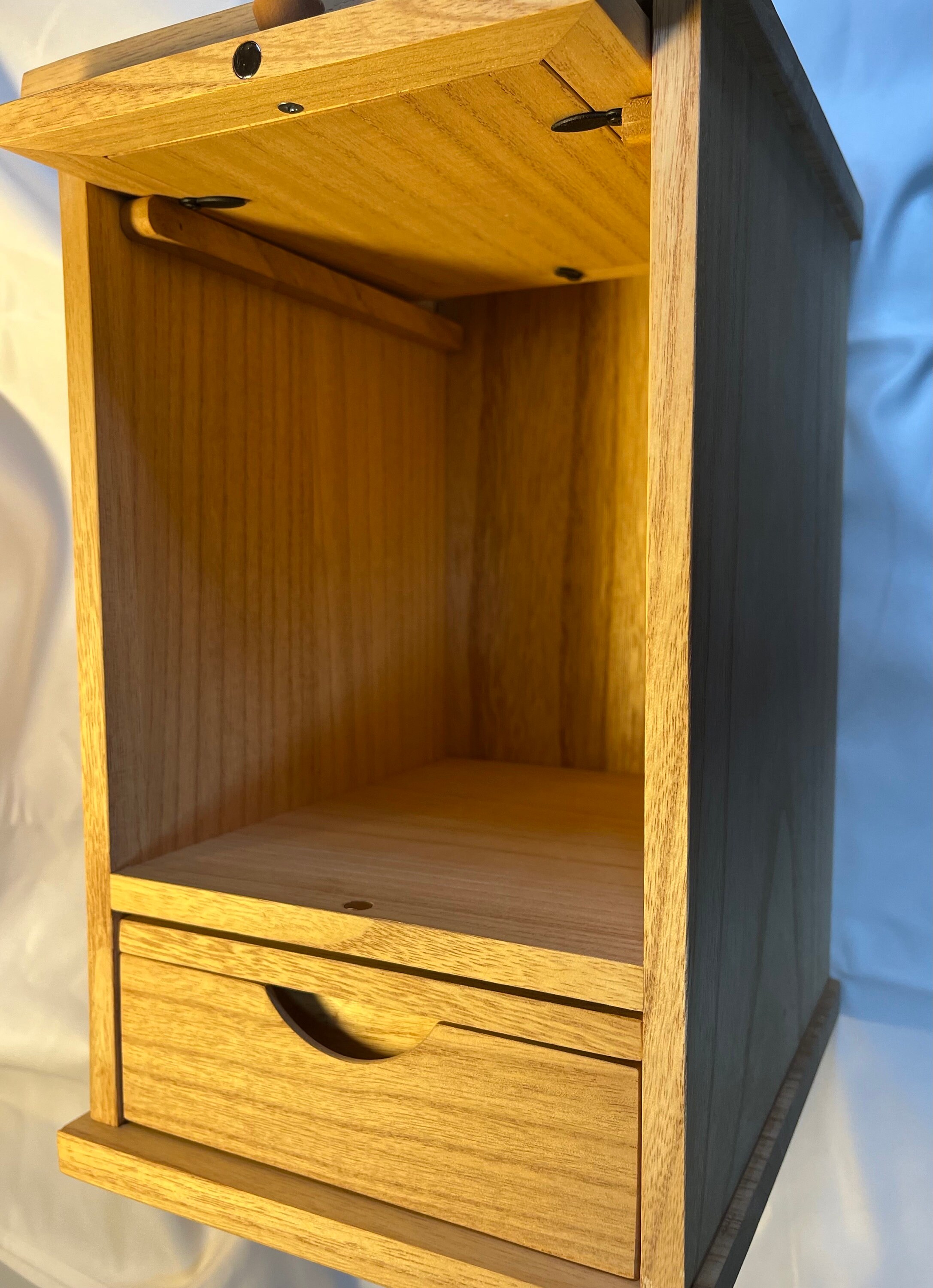 Japanese Butsudan Buddhist Pet Altar Compact Size Luxury Paulownia Wood ...