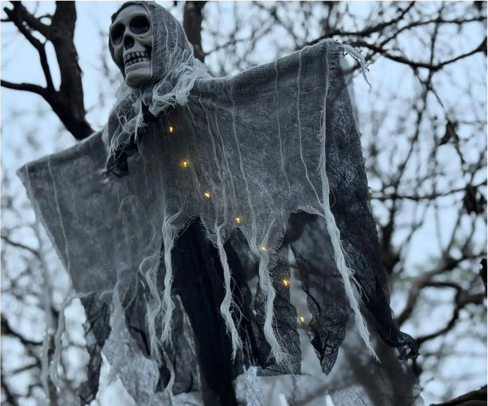 Halloween Decoration Ghost With LED Light Glow Hanging Skull Ornaments ...