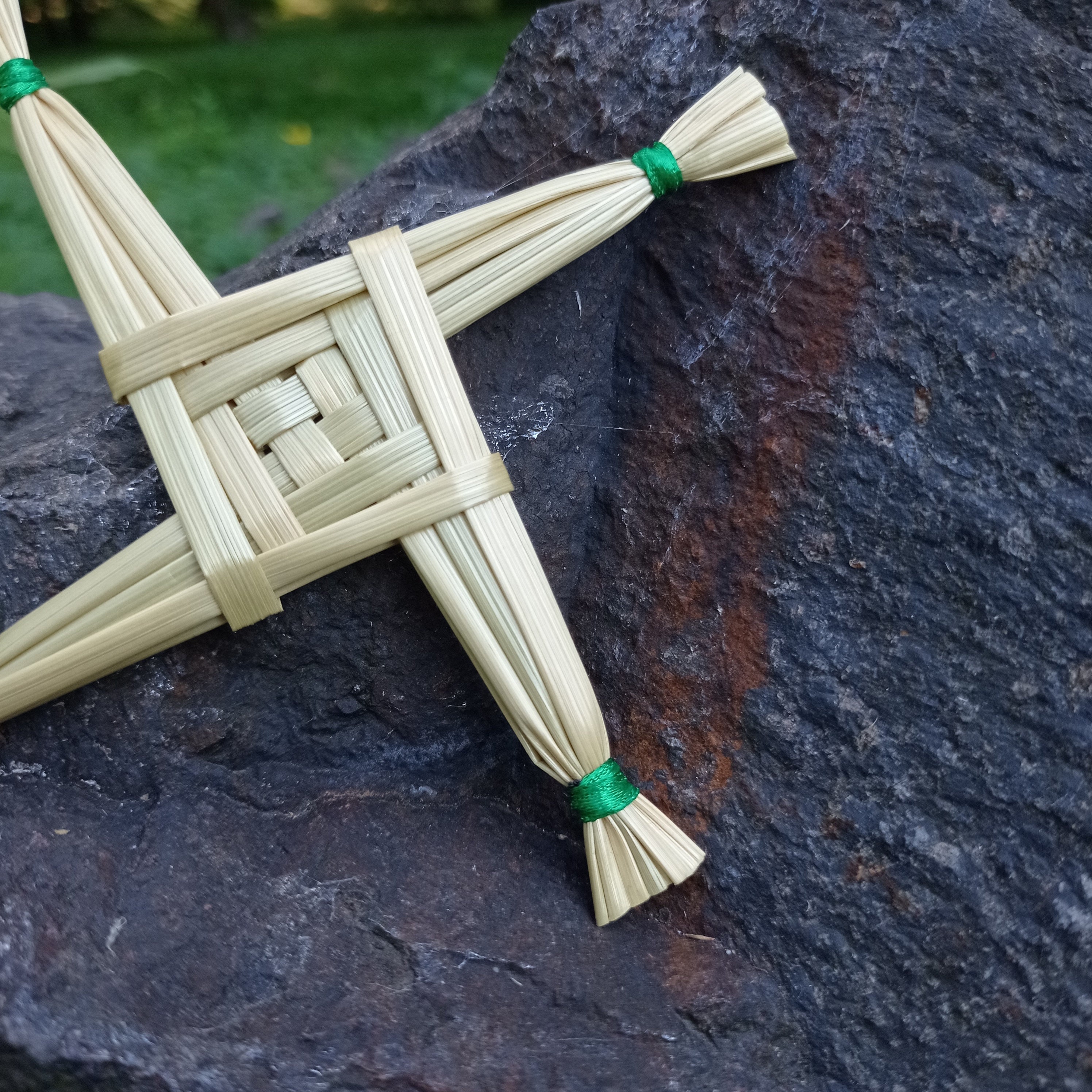 Handmade St. Brigid's Straw Cross: Irish Blessing Amulet. Christmas ...