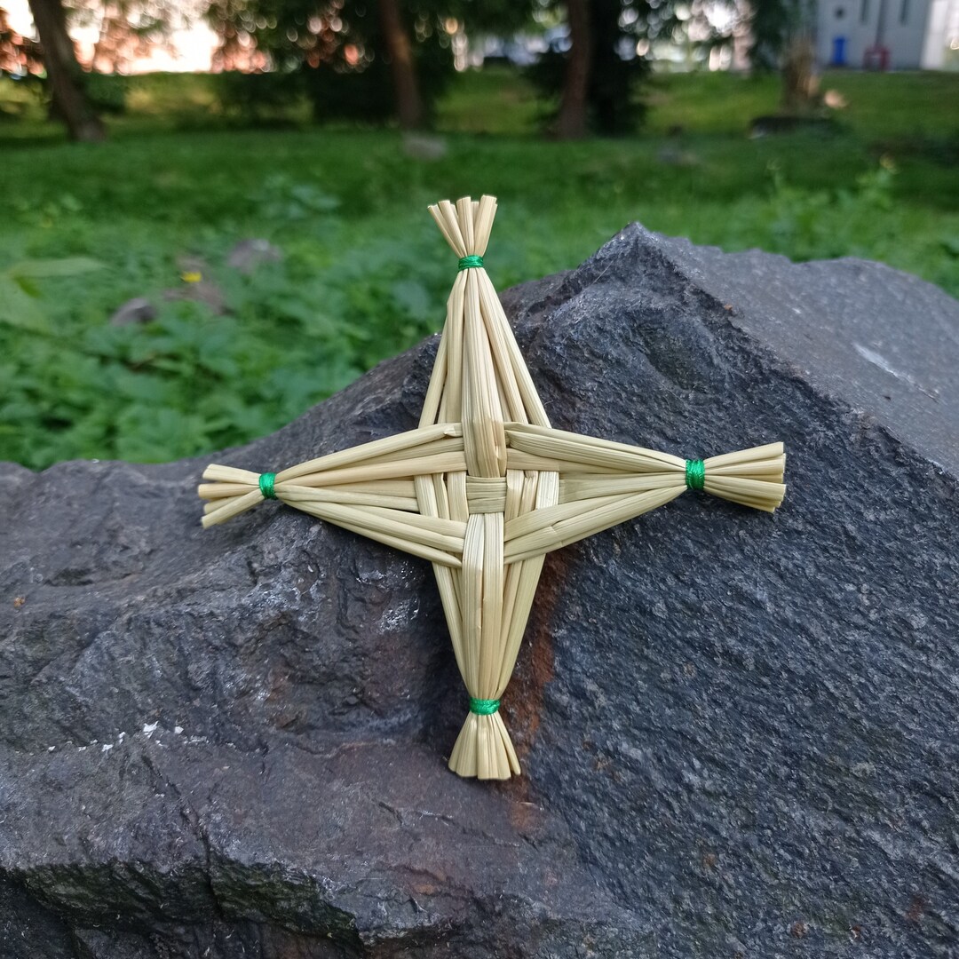 Handmade St. Brigid's Straw Cross: Irish Celtic Amulet. Christmas ...