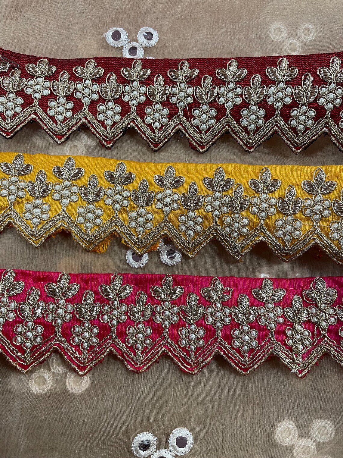 1m Art Silk Floral Thread and Zari Work Embroidered Lace With ...