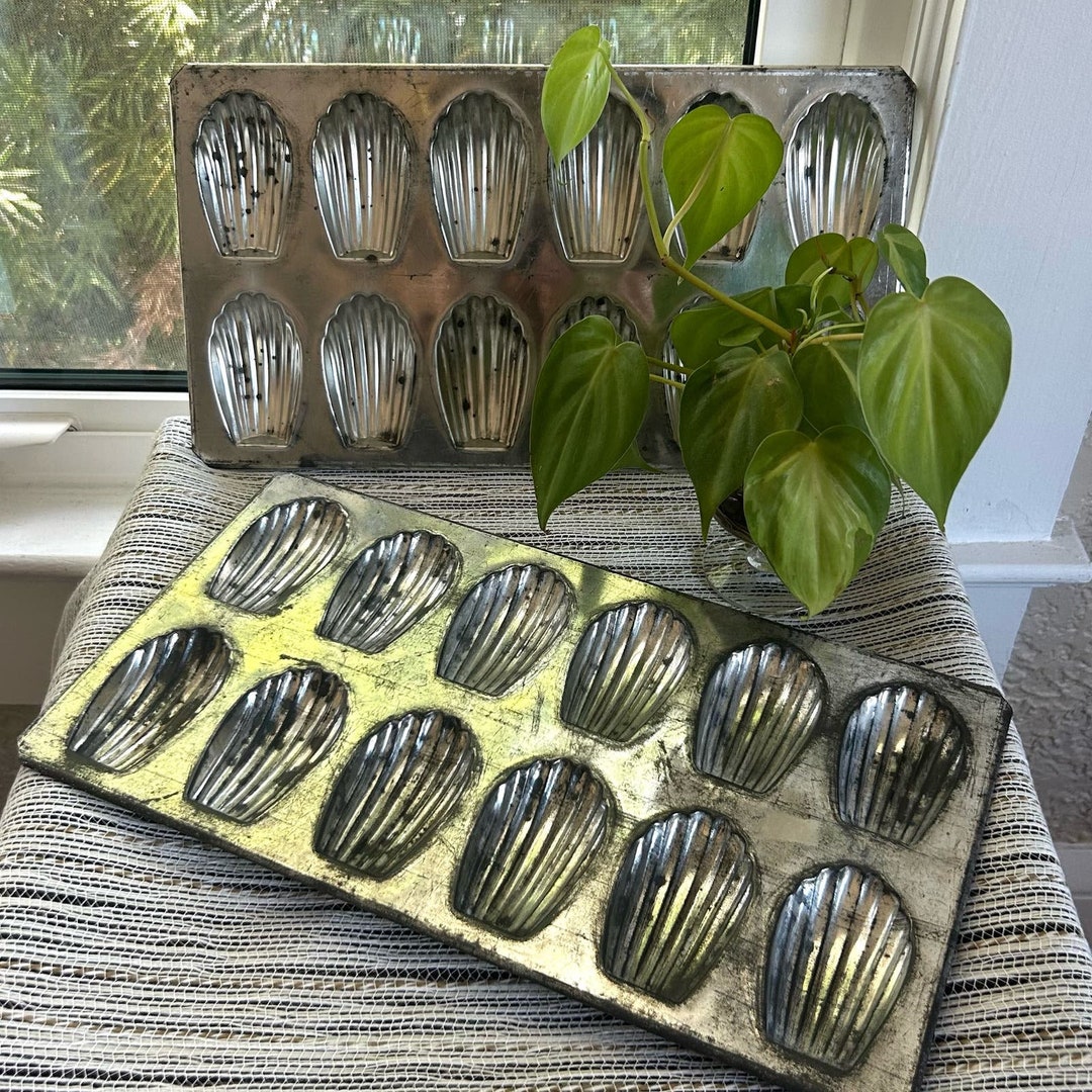 Vintage French Madeleine Tin Pan Set of 2 Made in France, Metal Baking ...