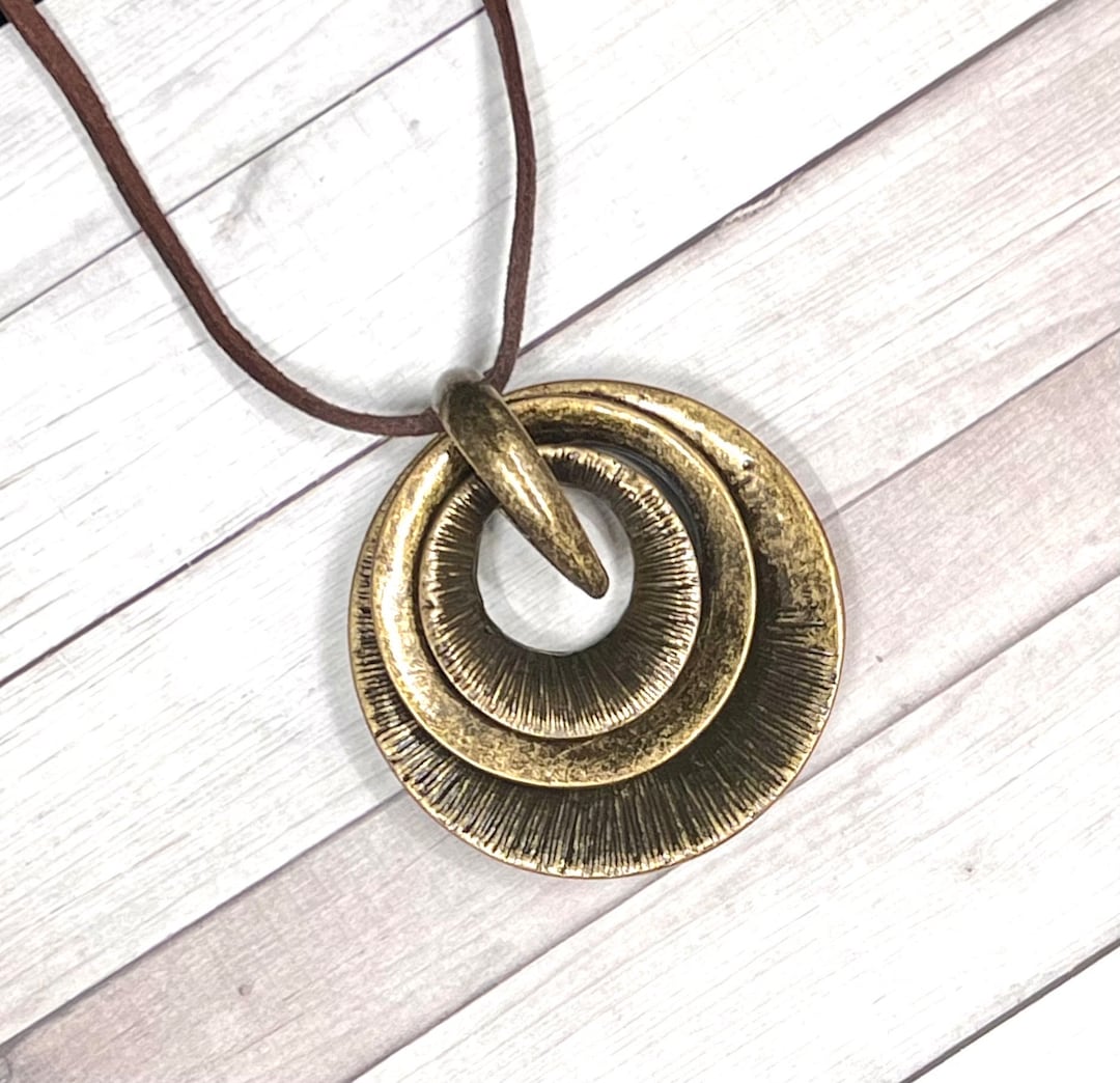 Very Long Round Pendant Necklace | Rope Chain Necklace | Gold Circle ...