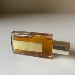 CINNABAR (1978) by Estée Lauder Vintage Parfum Purse Bottle 7.5 Ml (1/4 ...