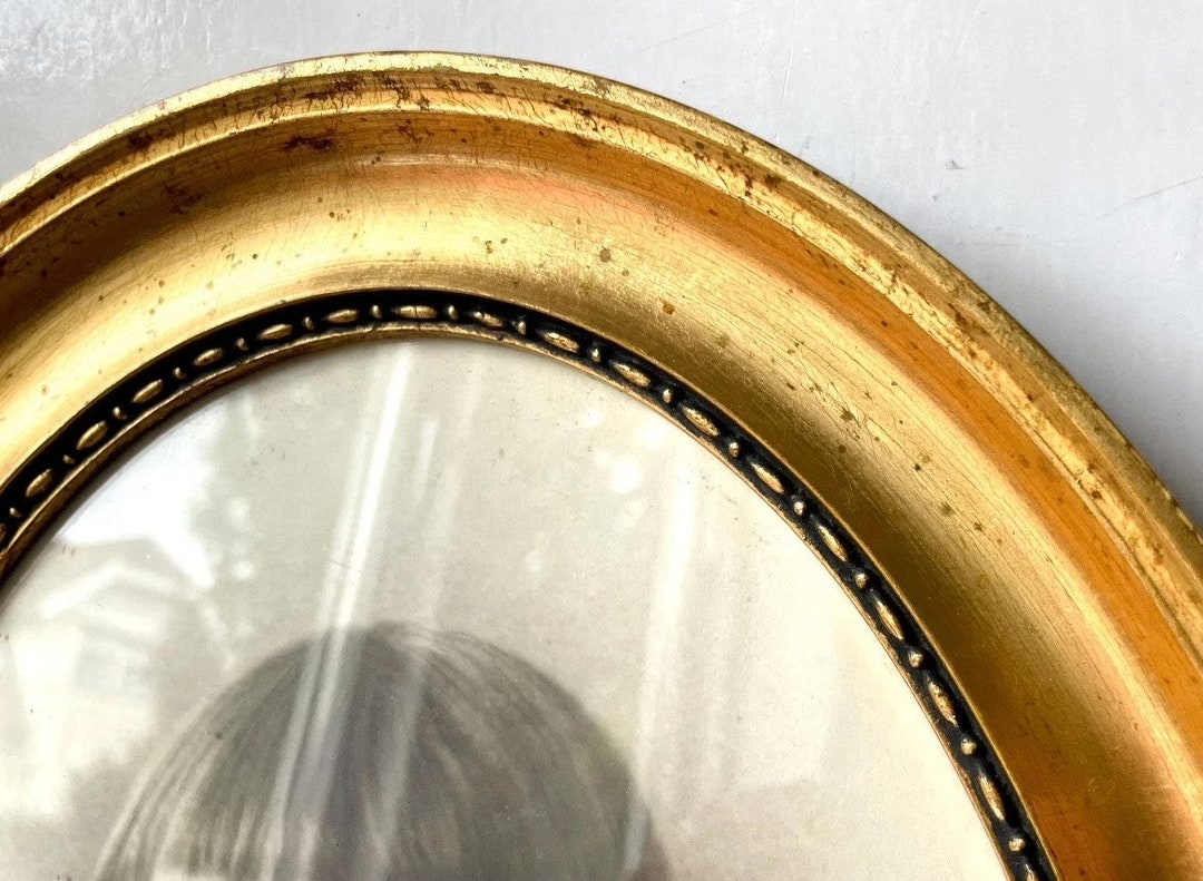 Antique Large Oval Frame Gilded Wood Measurements 34 Cm X 26.5cm Glass ...