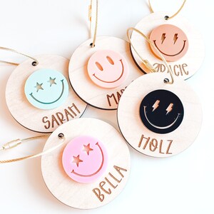 Personalized Smile Face Name Keychain, Retro 3D Acrylic Happy Face Bag ...