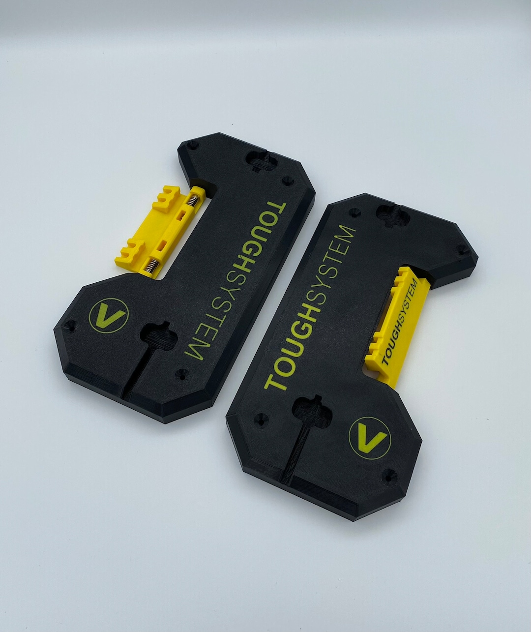 DEWALT TOUGHSYSTEM box mounting bracket with metal latchet pin mounting ...