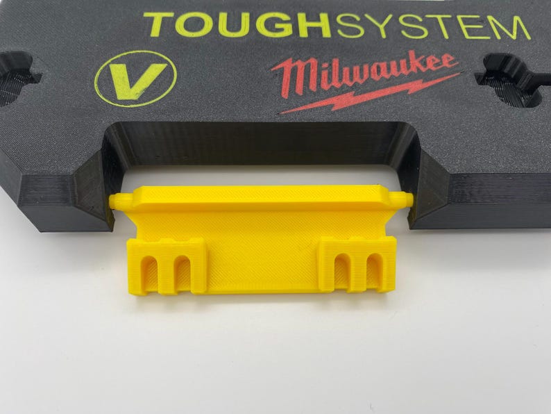 3D Printed Platform for Stacking DEWALT TOUGH 2.0 Box on Milwaukee ...