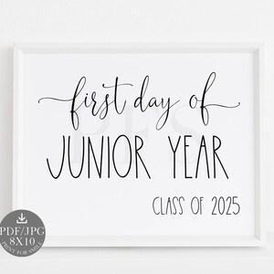 First Day of Junior Year Sign PRINTABLE - Etsy
