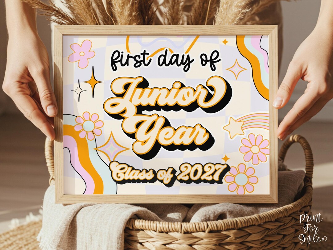 PRINTABLE First Day of Junior Year Sign Retro Class of 2027, Back to ...