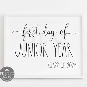 First Day of Junior Year Sign PRINTABLE - Etsy