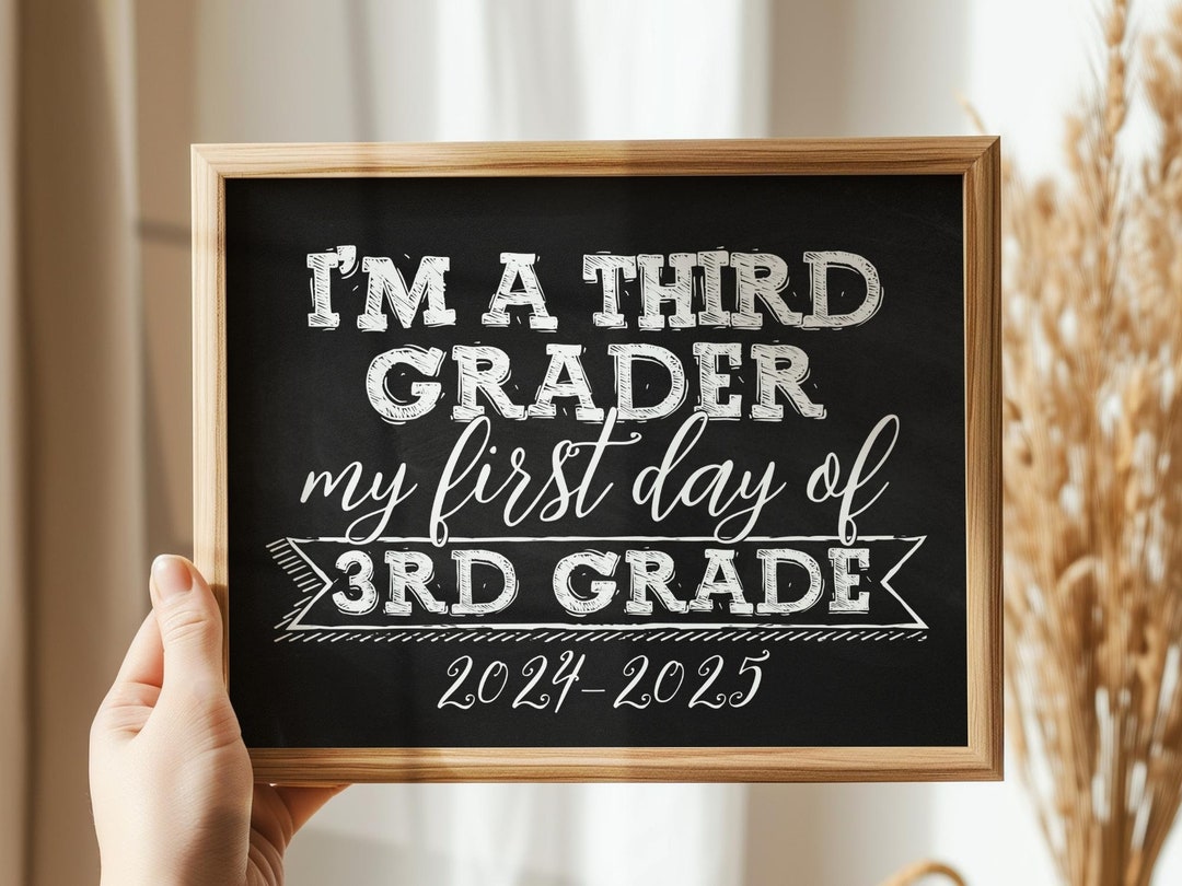 First Day of Third Grade Sign 3rd Grade Sign PRINTABLE 1st Chalkboard ...
