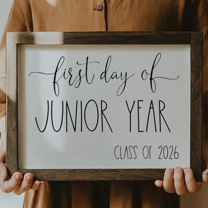 First Day of Junior Year Sign PRINTABLE Back to School Sign Photo Prop ...