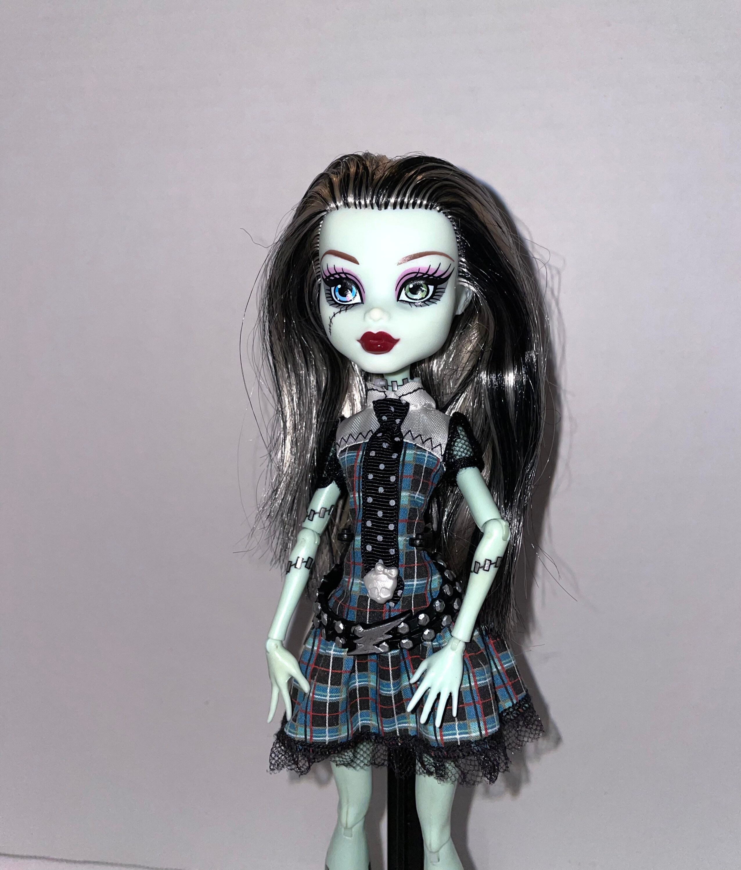 Frankie Monster High Face Painting