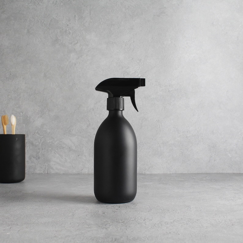 Matte Black Glass Spray Bottle - Refillable Coloured Trigger Spray ...