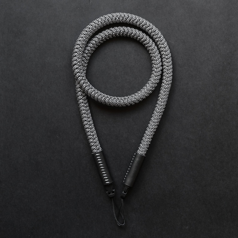Paracord Camera Strap, Snake Knot, Leather Detail, Mirrorless Camera ...