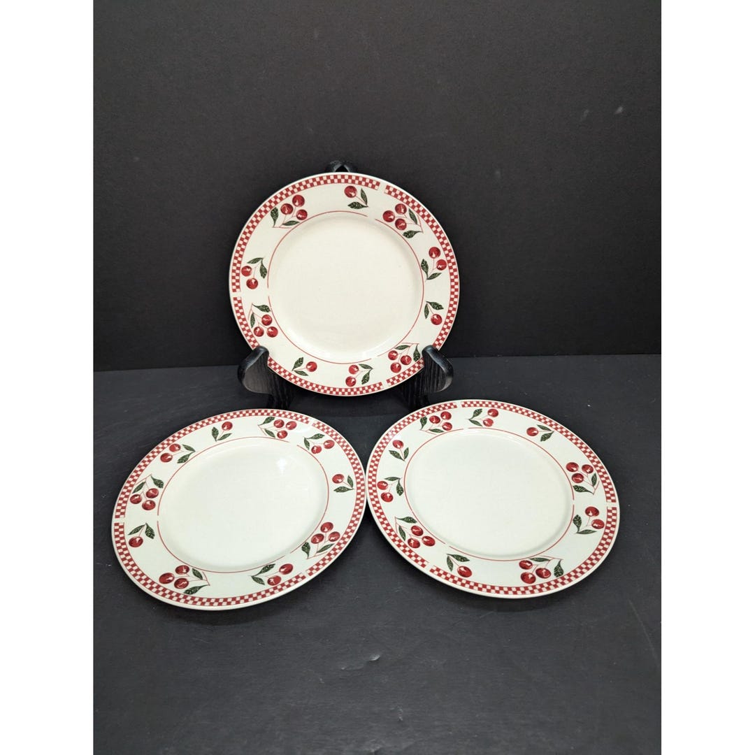 Majesticware by Oneida Vintage Cherries Jubilee Stoneware Bread Plate ...