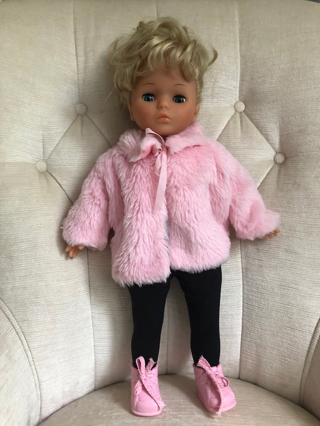 Muñeca Lissi vintage 126 en traje de invierno de esquí Chaqueta peluda ...