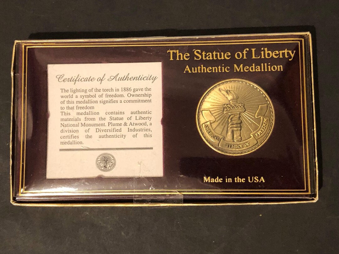 The Statue of Liberty Authentic Medallion With COA - Boxed - Circa ...