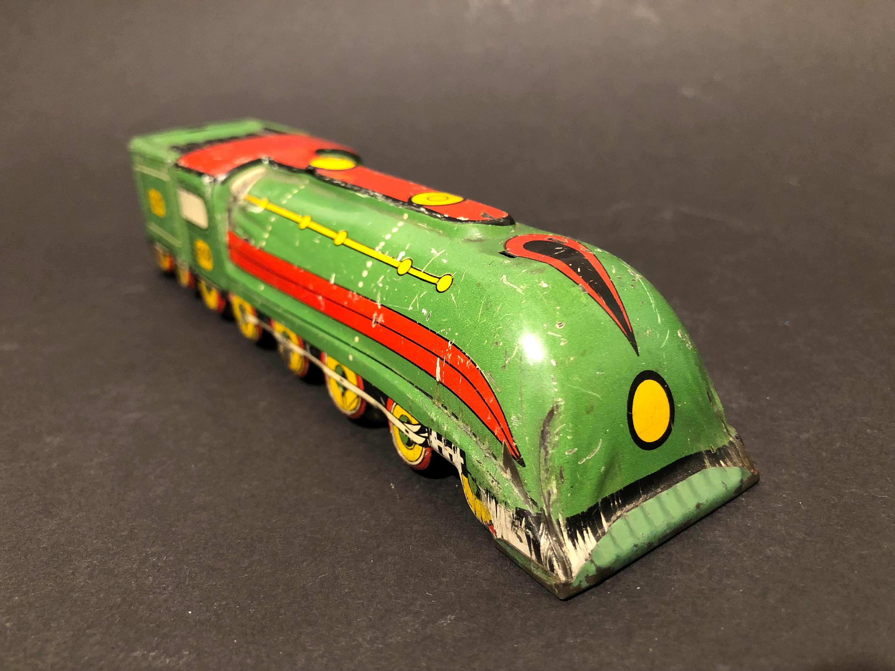 Classic Tin Train With Rubber Wheels Underneath made in England Make ...