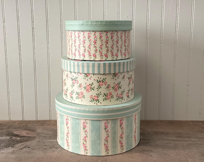 Vintage Nesting Boxes Round Paper Floral, Aqua Green and Coral Pink ...