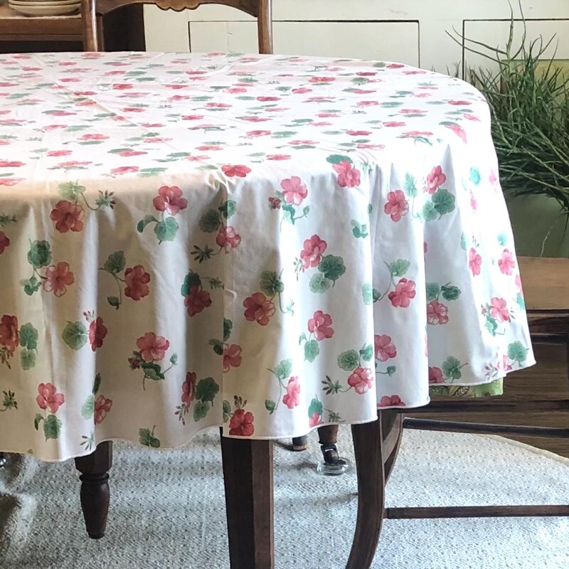Round Table Cloth - Etsy