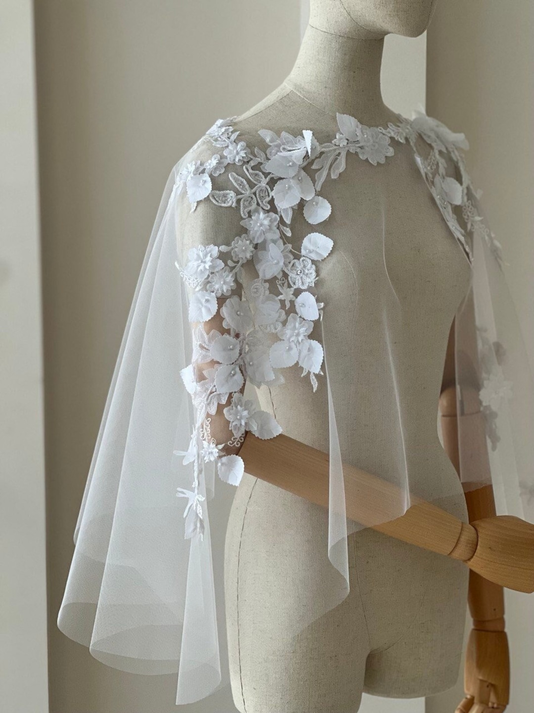 Short Lace Cape,bridal Cape, Floral Wedding Cape, Bride Cape, Floor ...