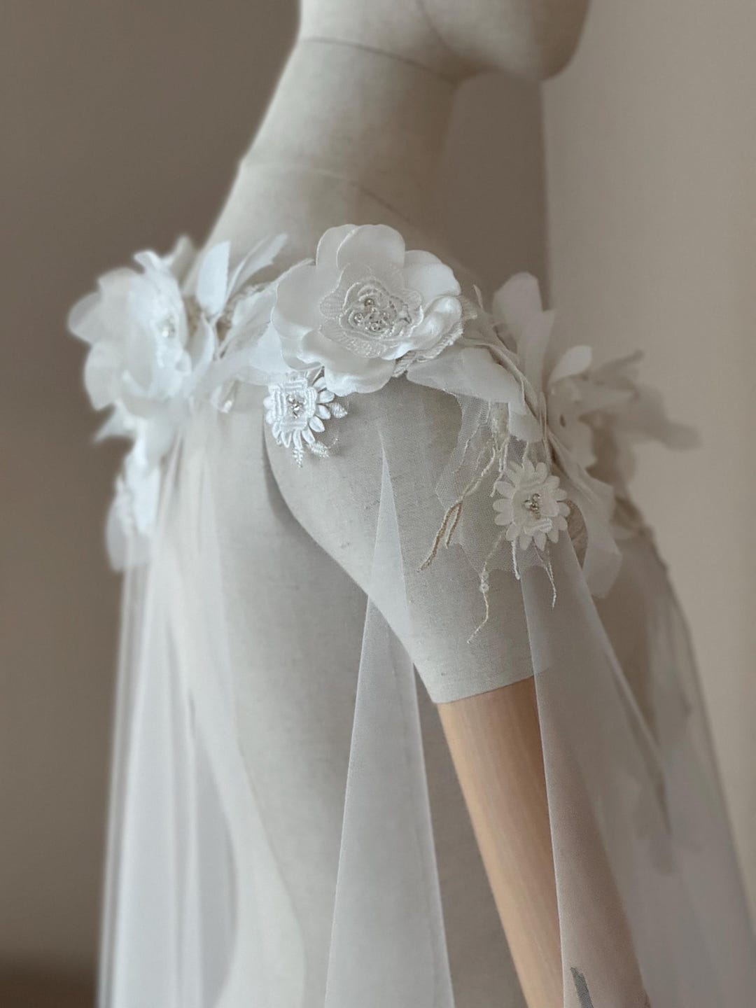 3D Flower Bridal Cape - Illusion Tulle Wedding Cape - Etsy