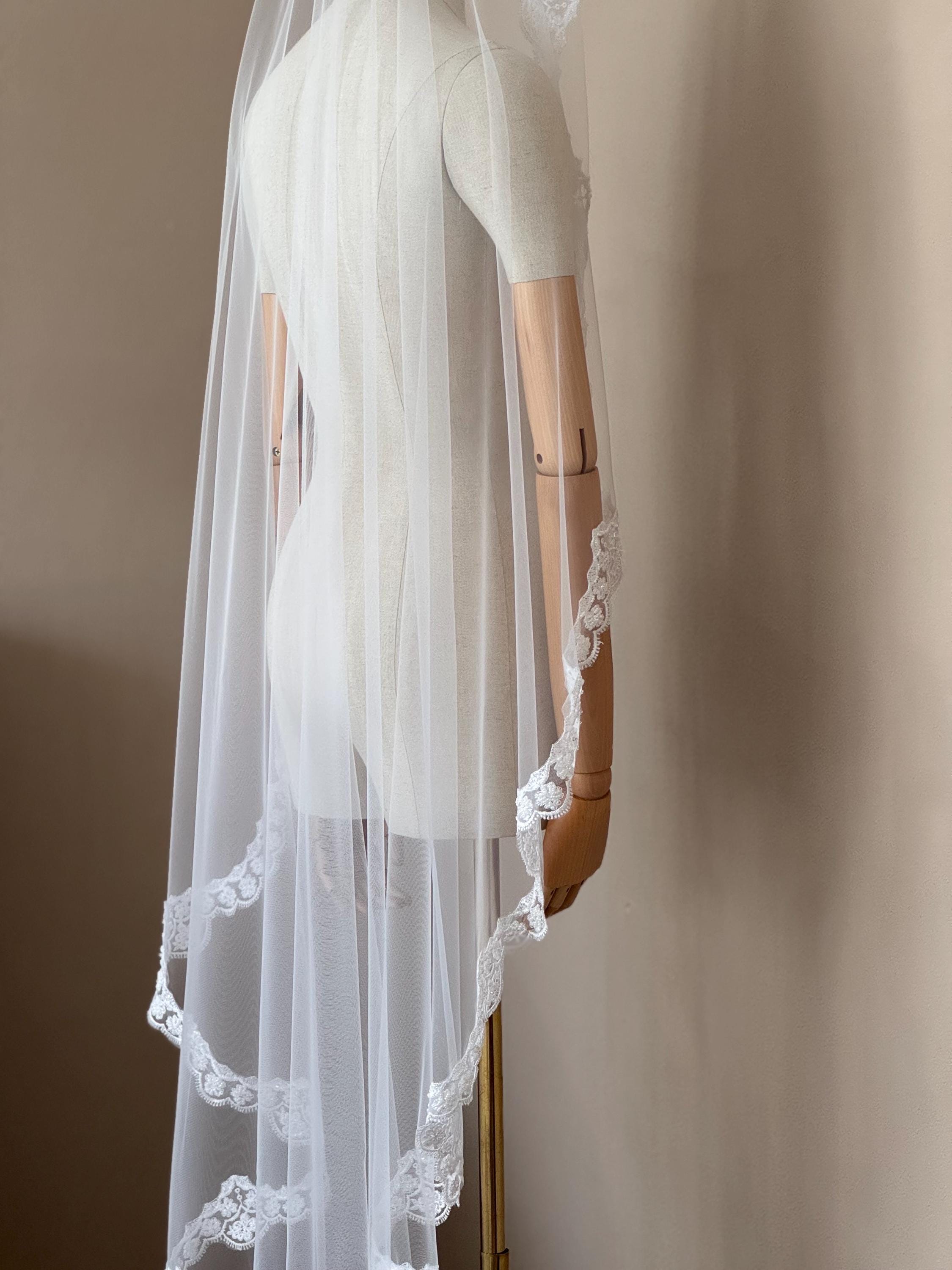 White Veil, Bridal Mantilla Veil, Mantilla Lace Veil, White Lace ...