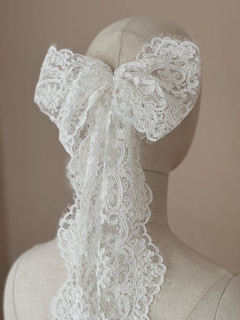 Lace Bridal Bow Veil: Ivory Wedding Hair Accessory - Etsy