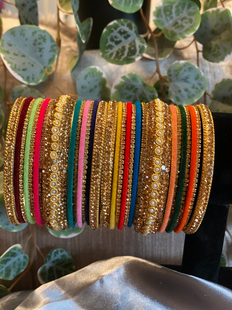 Beautiful Indian/punjabi Bangles/chudiyan Sets in Multiple Colours - Etsy