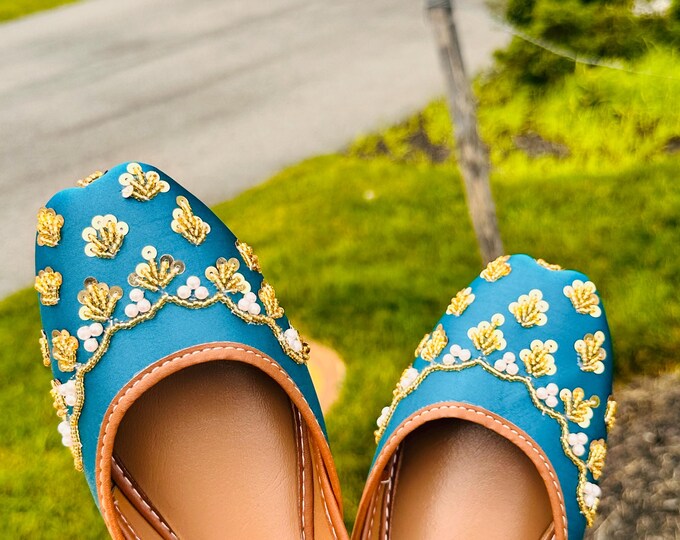 Elegant Embroided Khussa/paizar for Girls/women. Free Shipping ...
