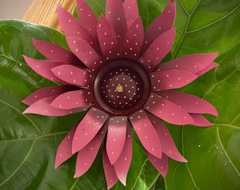 Multi Layered Aluminum Flowers From Recycled Cans in Multiple Colors ...