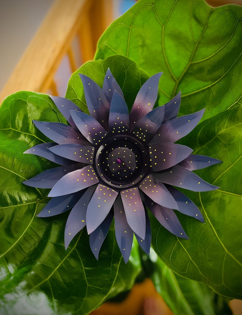 Multi Layered Aluminum Flowers From Recycled Cans in Multiple Colors ...