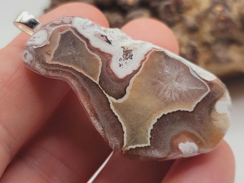 Nova Scotia Agate Limb Cast Pendant - Etsy