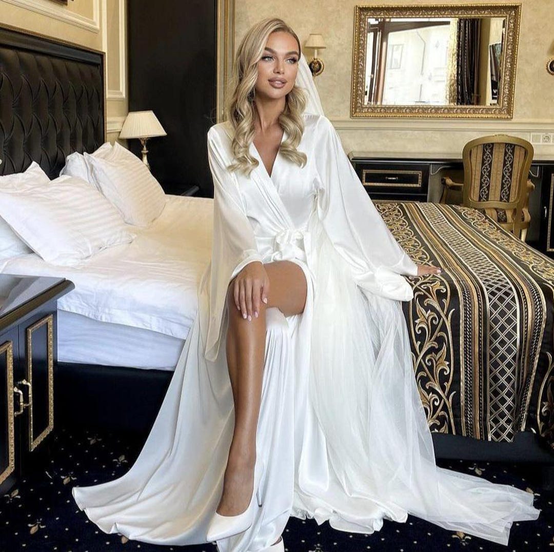 Bridal Robe With Train Long Kimono Robe White Dressing Gown Bride Robes ...